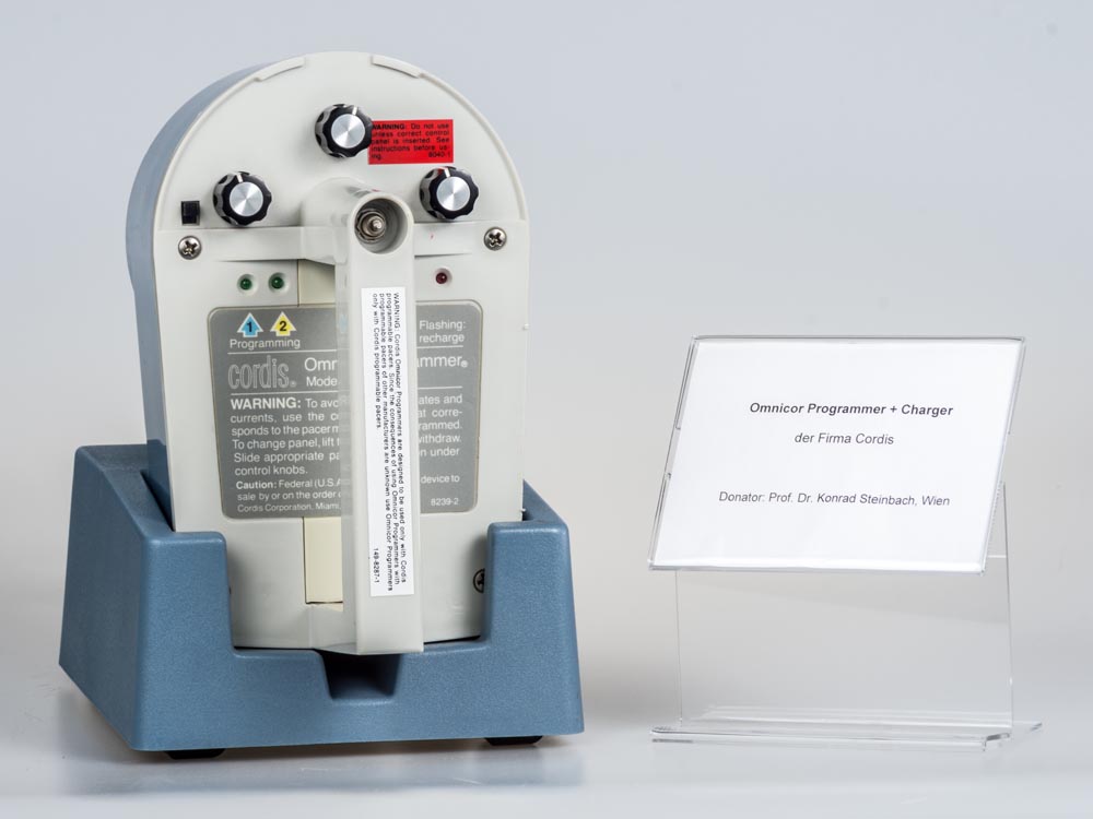 Omnicor Programmer + Charger, Fa. Cordis_1 – Historisches Archiv