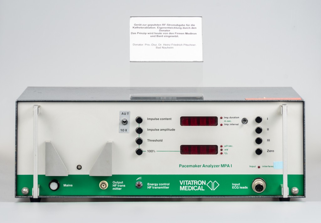 Pacemaker PMA 1, Fa. Vitatron Medical | Historisches Archiv