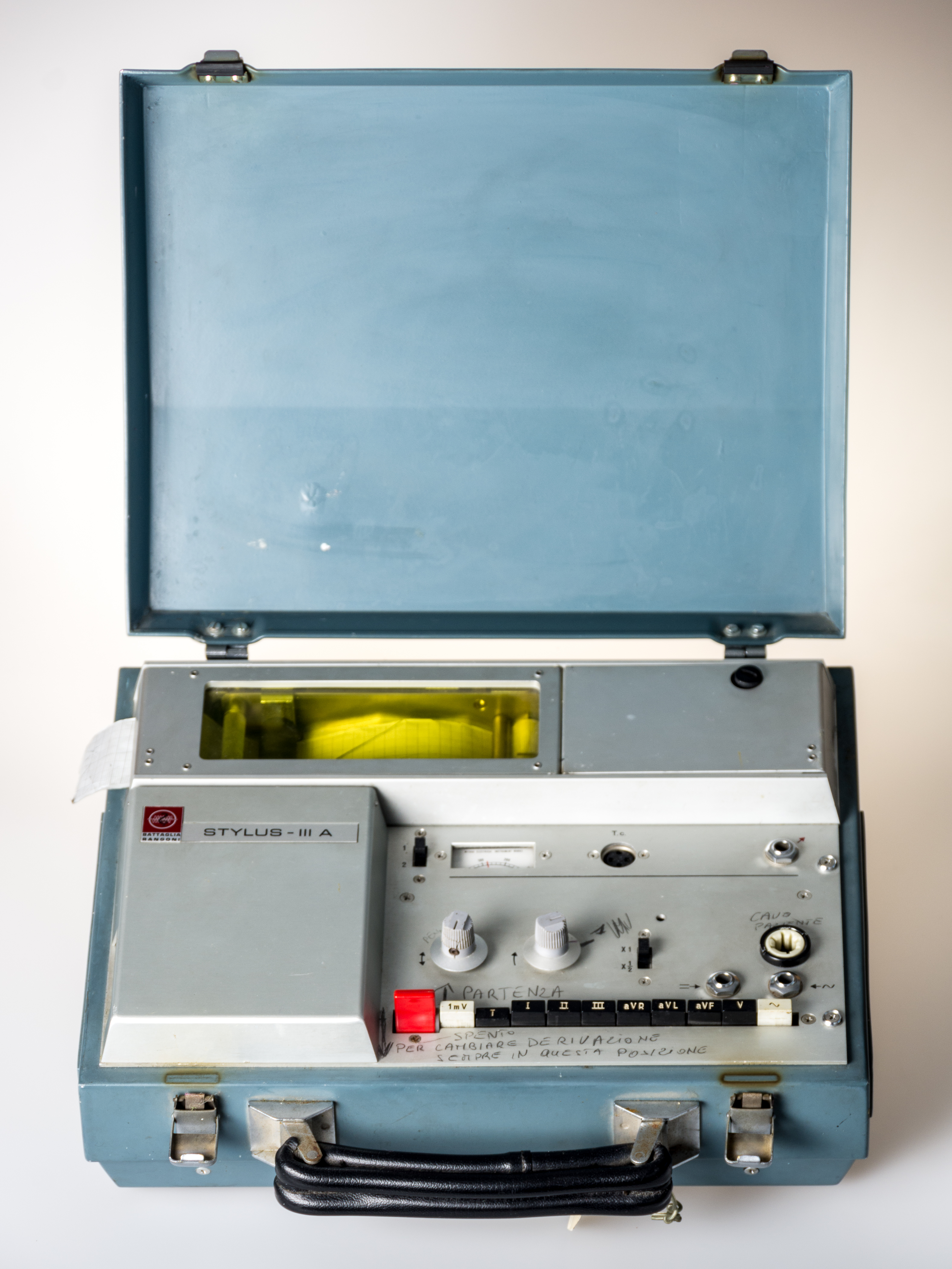 1-Kanal-EKG-Rekorder Stylus-III A, Fa. Bataglia Rangosa – Historisches ...